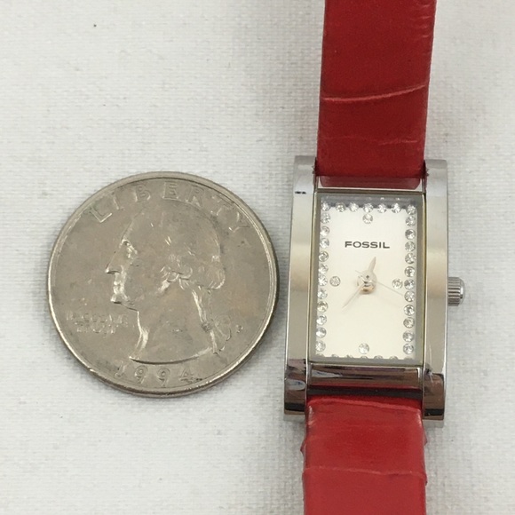 Fossil | Accessories | Vintage Fossil Red Leather Strap Watch | Poshmark